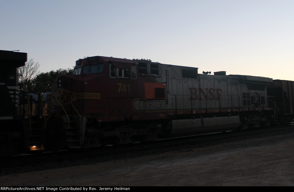 BNSF 741 (1)